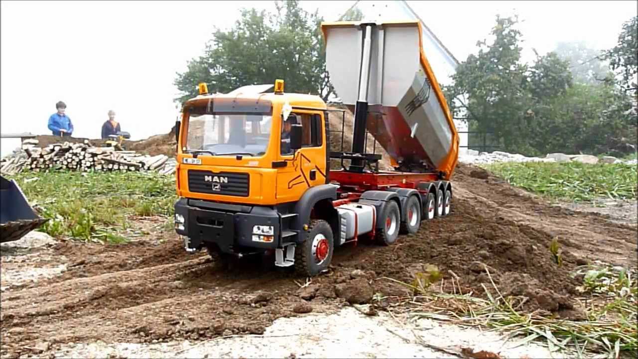 Road Construction with the Liebherr Crawler Loader LR 634 ...