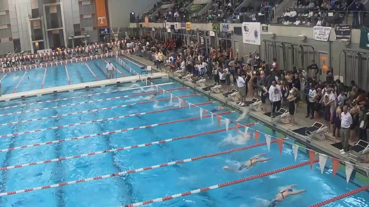 Girls 100 fly - Ellie & Avery - YouTube