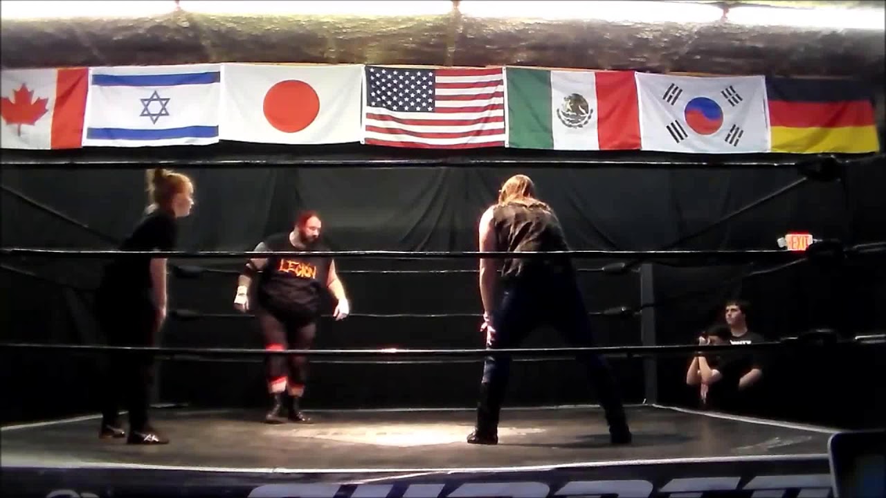 Phil Earley vs Nic Noble - YouTube