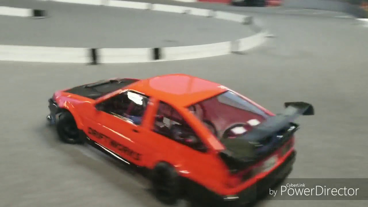 Rc drift montréal "les pistes de courses metro" - YouTube