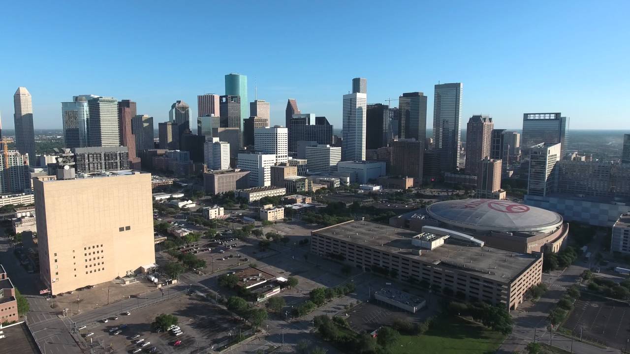 Aerial flight in Downtown Houston - Free 4K Footage - YouTube