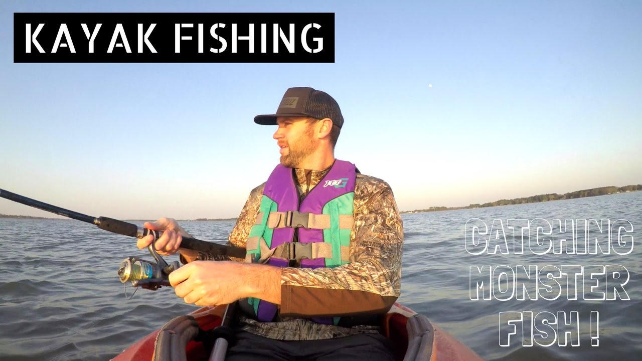 ** KAYAK FISHING CATCHING MONSTER FISH ** VLOG 006 - YouTube