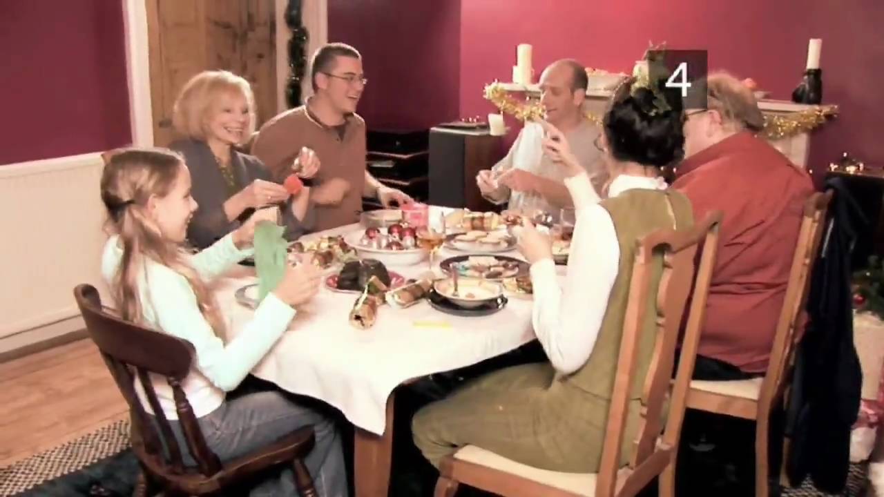 How to avoid Family Arguments at Christmas - YouTube