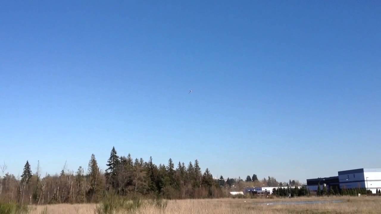 Flying 3d on my trex 600 esp flybar version - YouTube