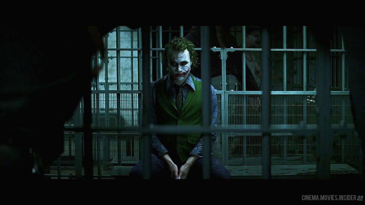 Batman: The Dark Night (2008) - Joker the clapping scene (Joker behind ...