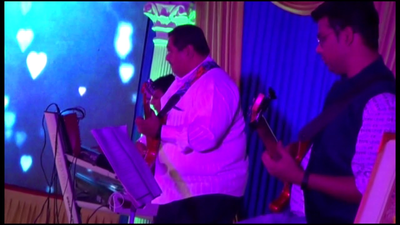 DR. HARDIK SHROFF,,,,EYE SURGEON - YouTube