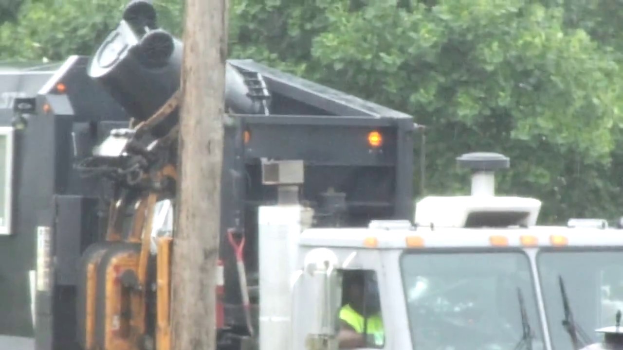 (2010) Mack TerraPRO LE Recycling Truck - YouTube