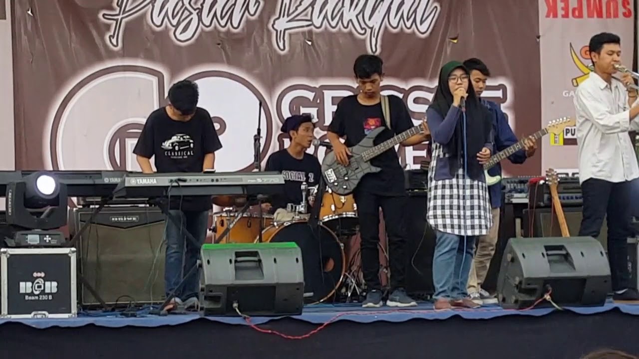 Taman Senja Band SMANU1 Gresik live perform @GKB, new single "Taman ...