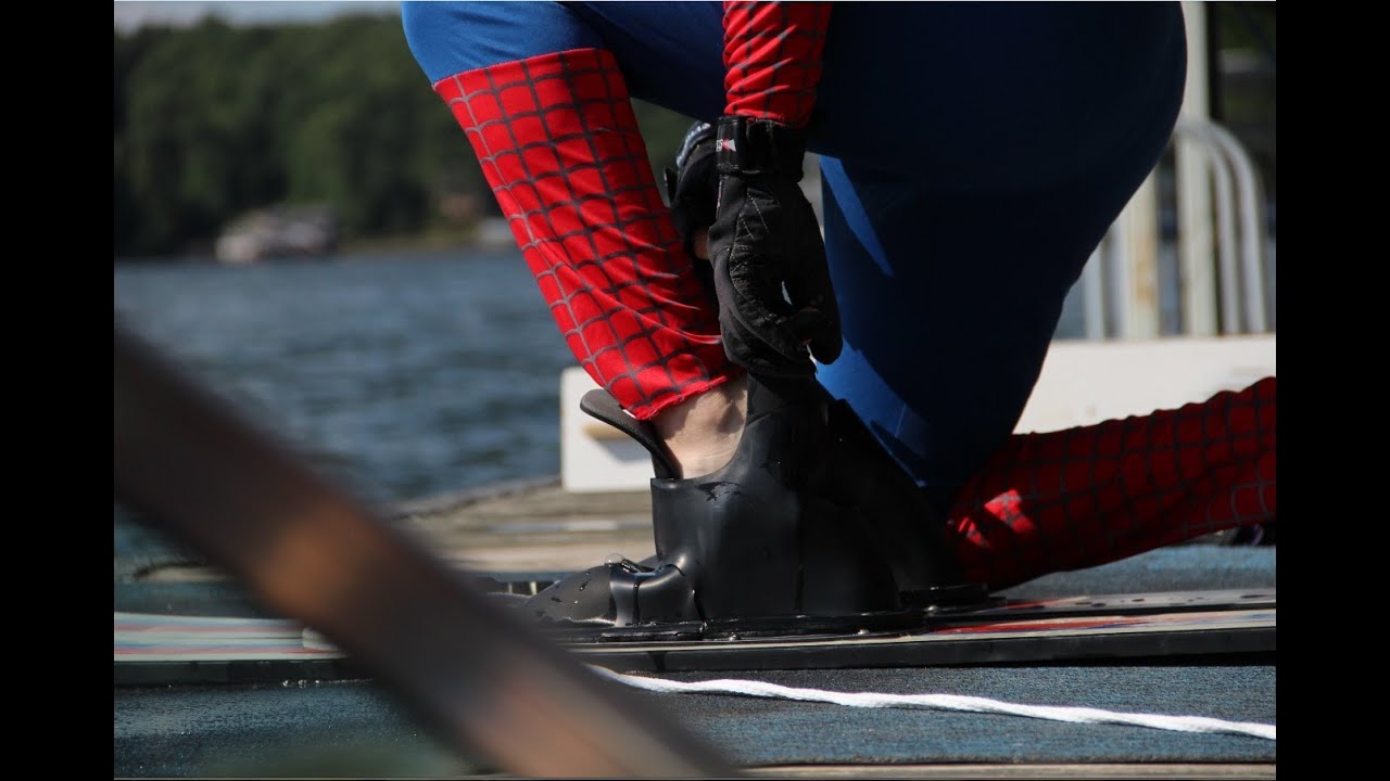 Spider Man Waterski - YouTube