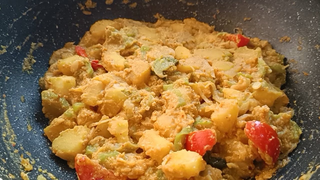 নতুন পদ্ধতিতে দারুণ স্বাদে ঝিঙে আলু পোস্ত রেসিপি। Jhinge Alu Posto ...