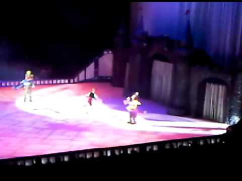 Disney On Ice - Pinocchio - YouTube