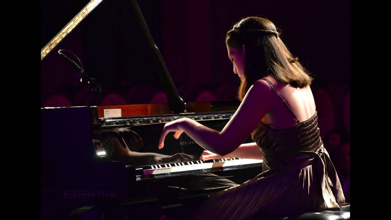 Beatrice Rana ~ Liszt Piano Sonata in B minor ~ 2017 - YouTube
