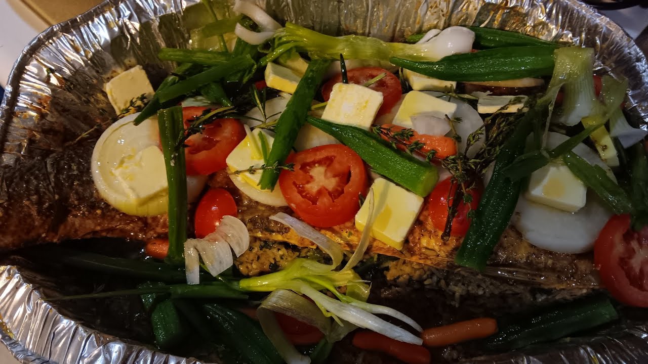 Stuffed Blue Fish with Spinach and Okra - YouTube