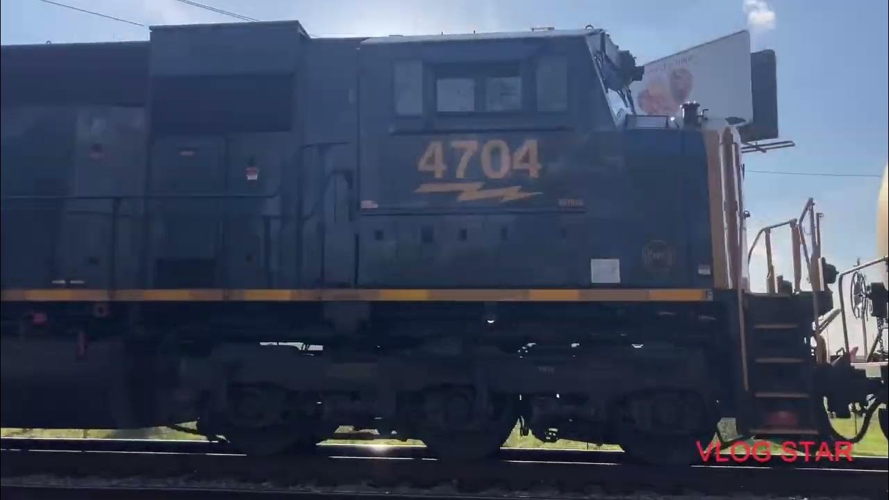 CSX 5225 Leads Giant CSX M400 NB Manifest Train With Mid DPU Florence SC With Horn Salute 798 ...