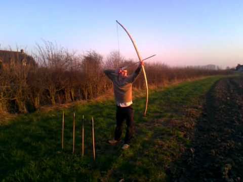 Self Yew Warbow HEAVY @ 32" - YouTube