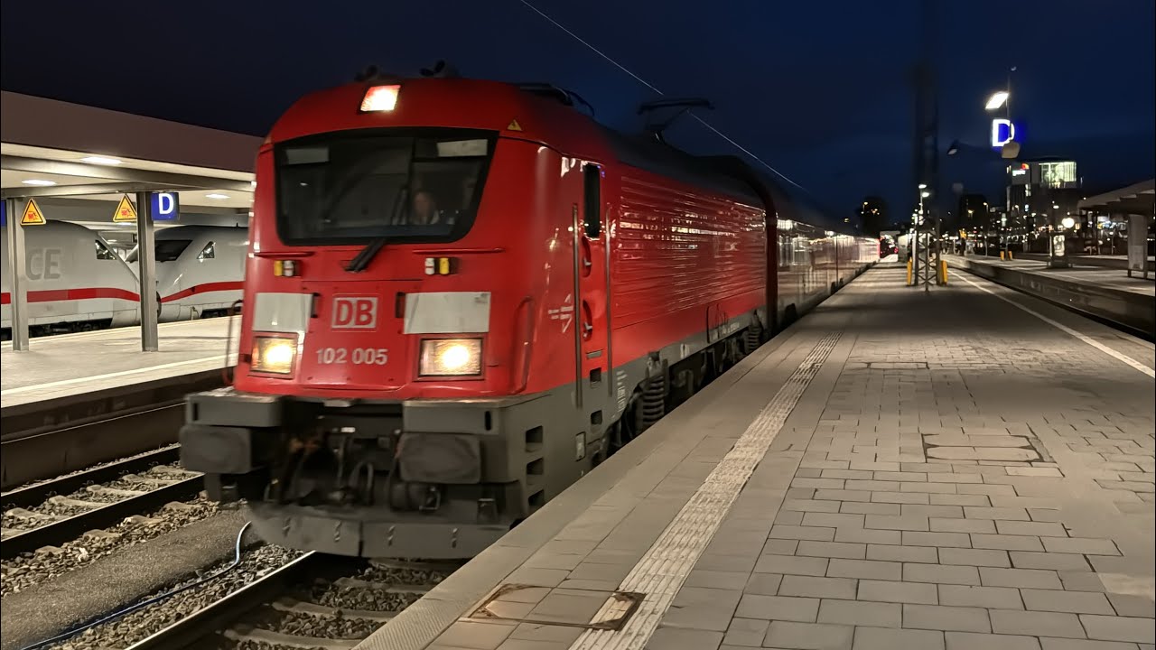 102 005 DB München Nürnberg Express mit Skoda Lok in München ...