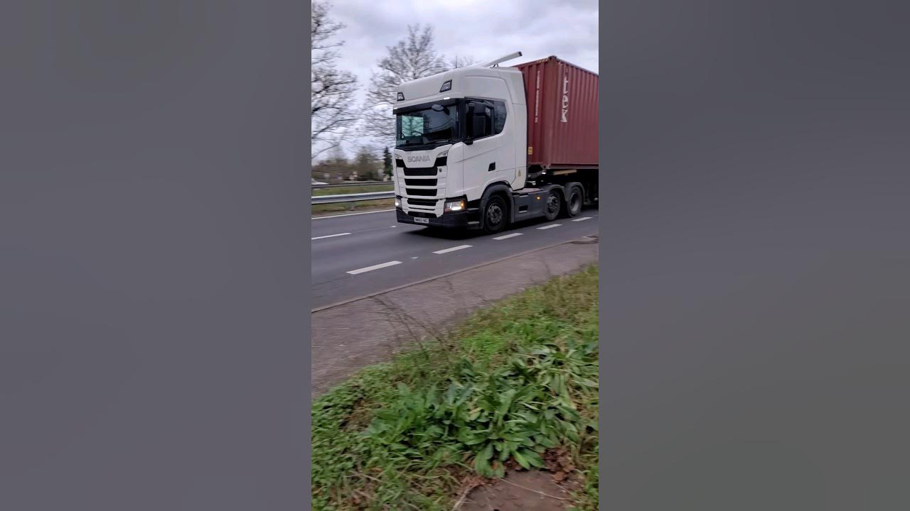 SCANIA - A1(M) motorway #truckspotting #tomir #slowmotion #lkw - YouTube