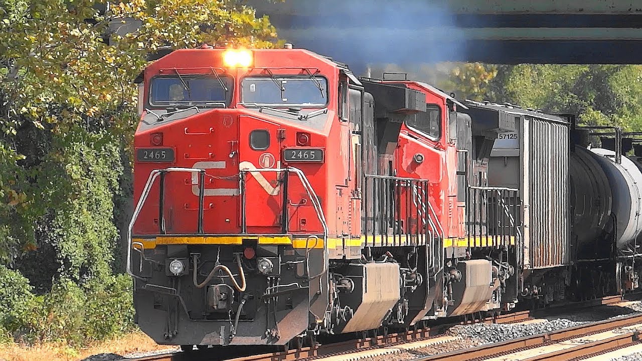 Canadian National With RS3L Horn On CSX In St Denis - YouTube