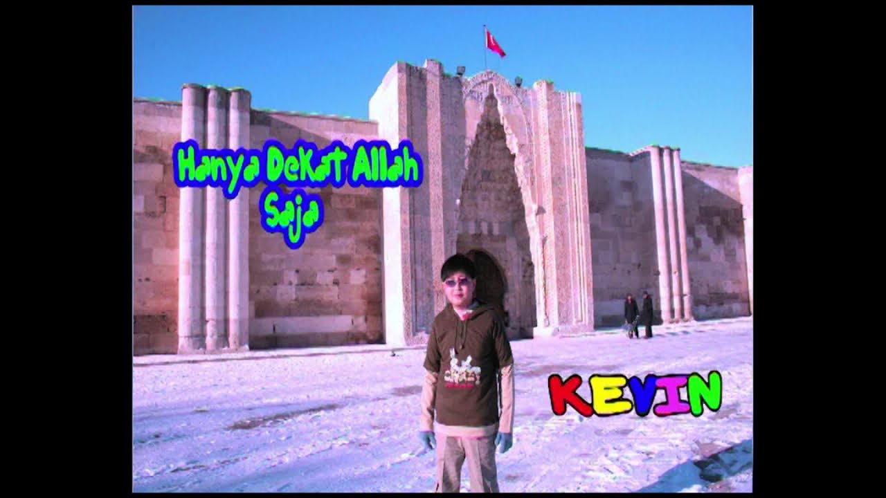 Kevin Susanto & Karyn Susanto - Hanya Dekat Allah Saja (HQ) - YouTube