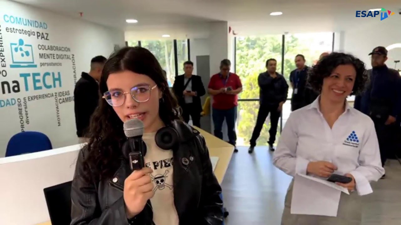 Lanzamiento de la ZonaTech para estudiantes - YouTube