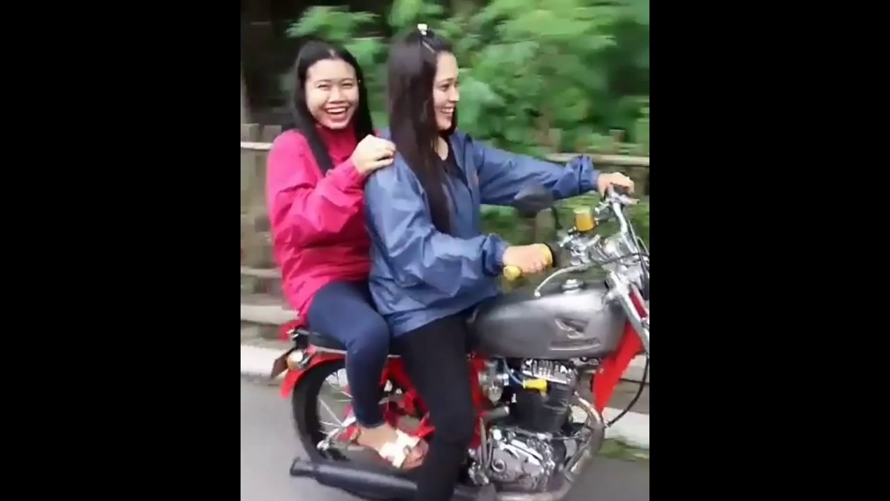 Two Indonesian Girl Enjoying Bike Riding - YouTube