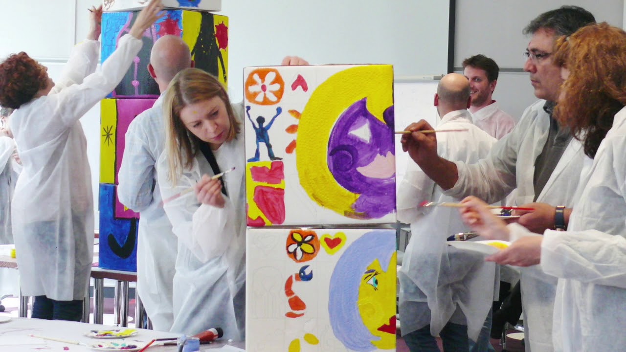 Team building TOTEM 3D - YouTube