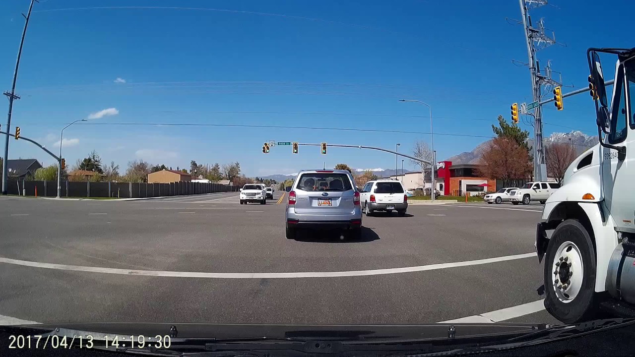 Can't change lanes in an intersection - YouTube