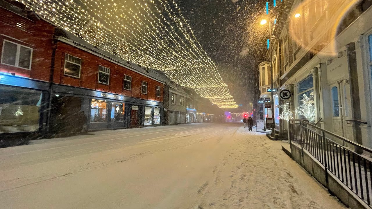 23 Dec 2022 CHRISTMAS in TROMSO NORWAY - YouTube