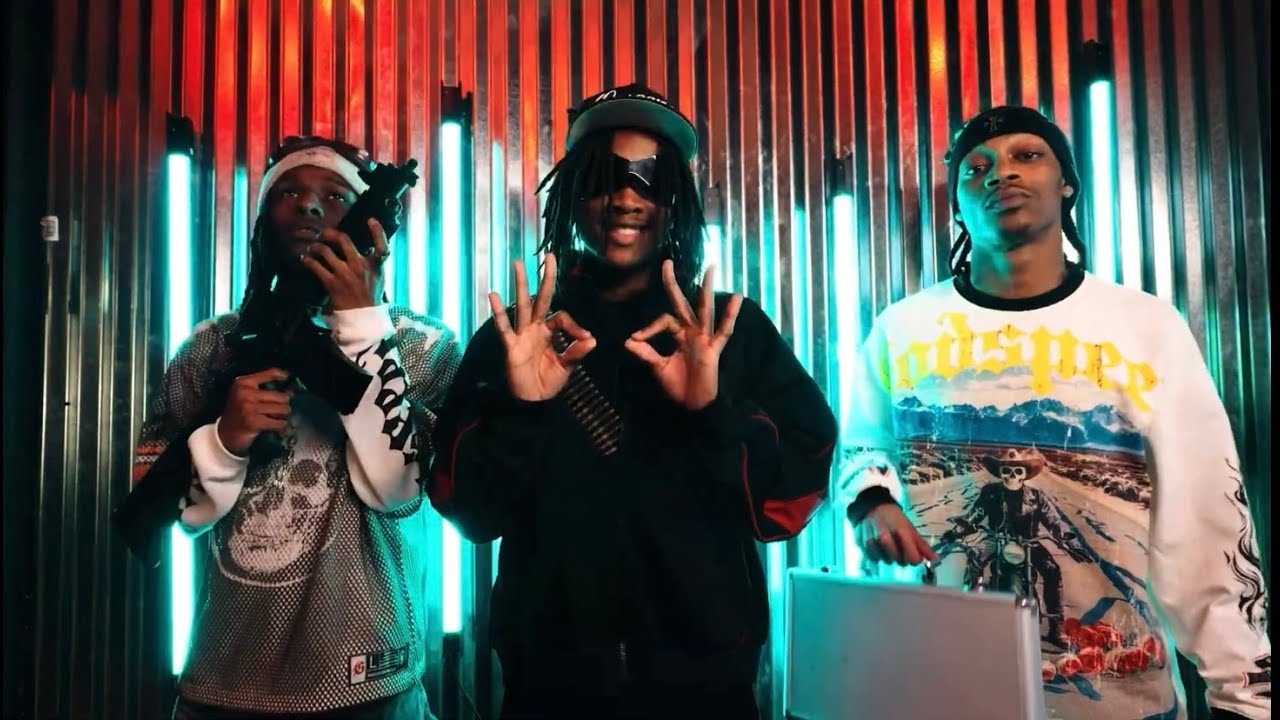 Chris Mula x Sj - JEEPERSCREEPERS (ChaCha) (Official Music Video) - YouTube