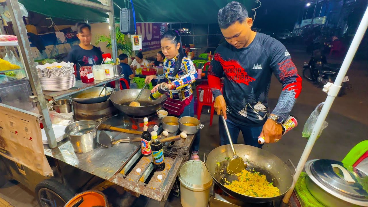 Cooking from 5 pm till Late Night ! Hard-Working Couple Serving Fried ...
