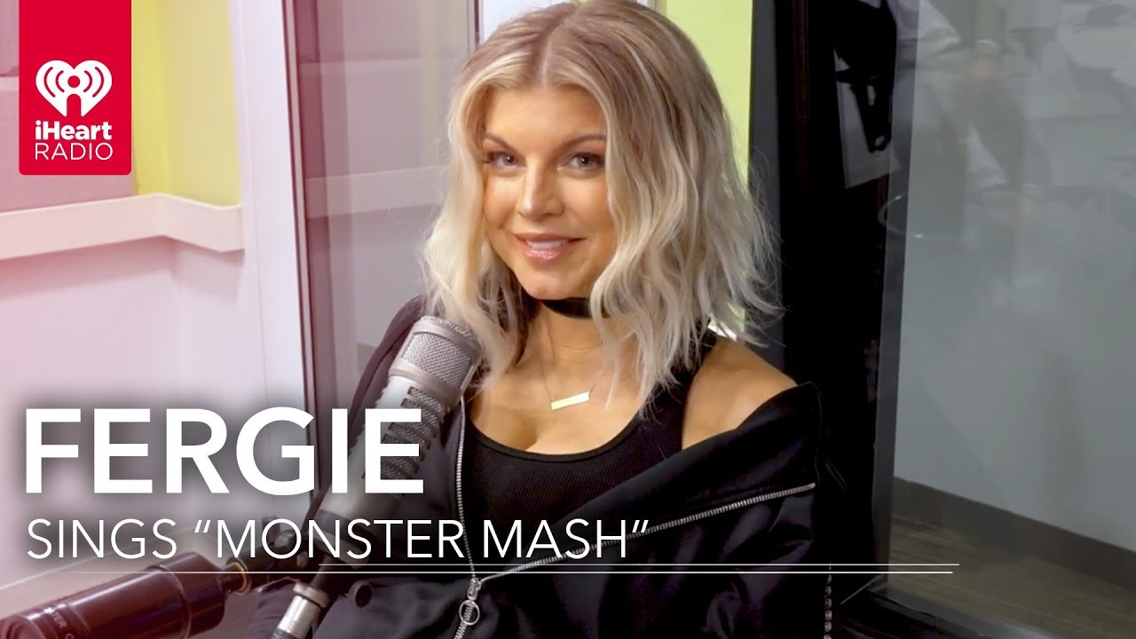Fergie sings "Monster Mash" + Halloween Favorites - YouTube