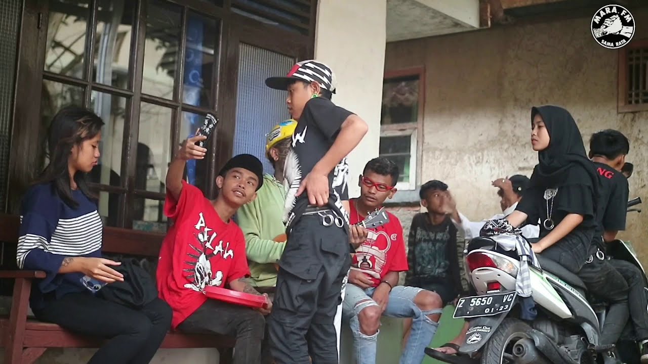 PUTUSIN PACAR | BIKIN ESMOSI - UDAH GA KUAT | PRANKayuMARAFM - YouTube