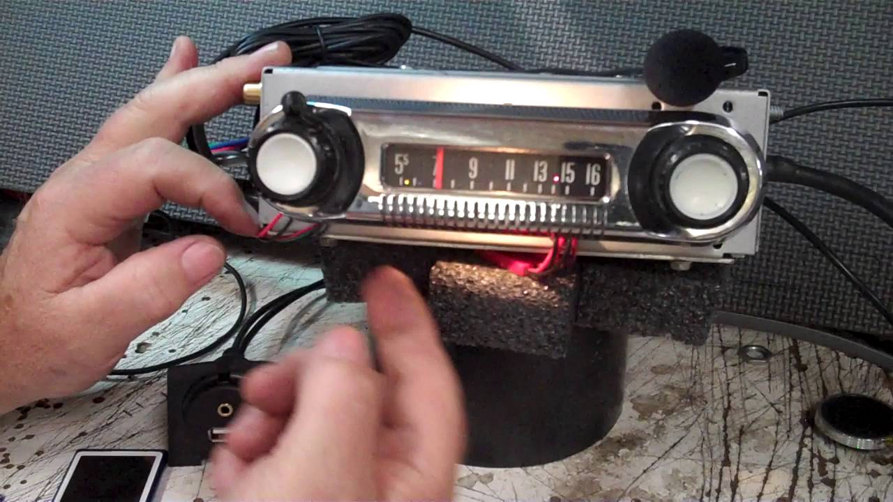1962-66 Ford F100 original AM radio - YouTube