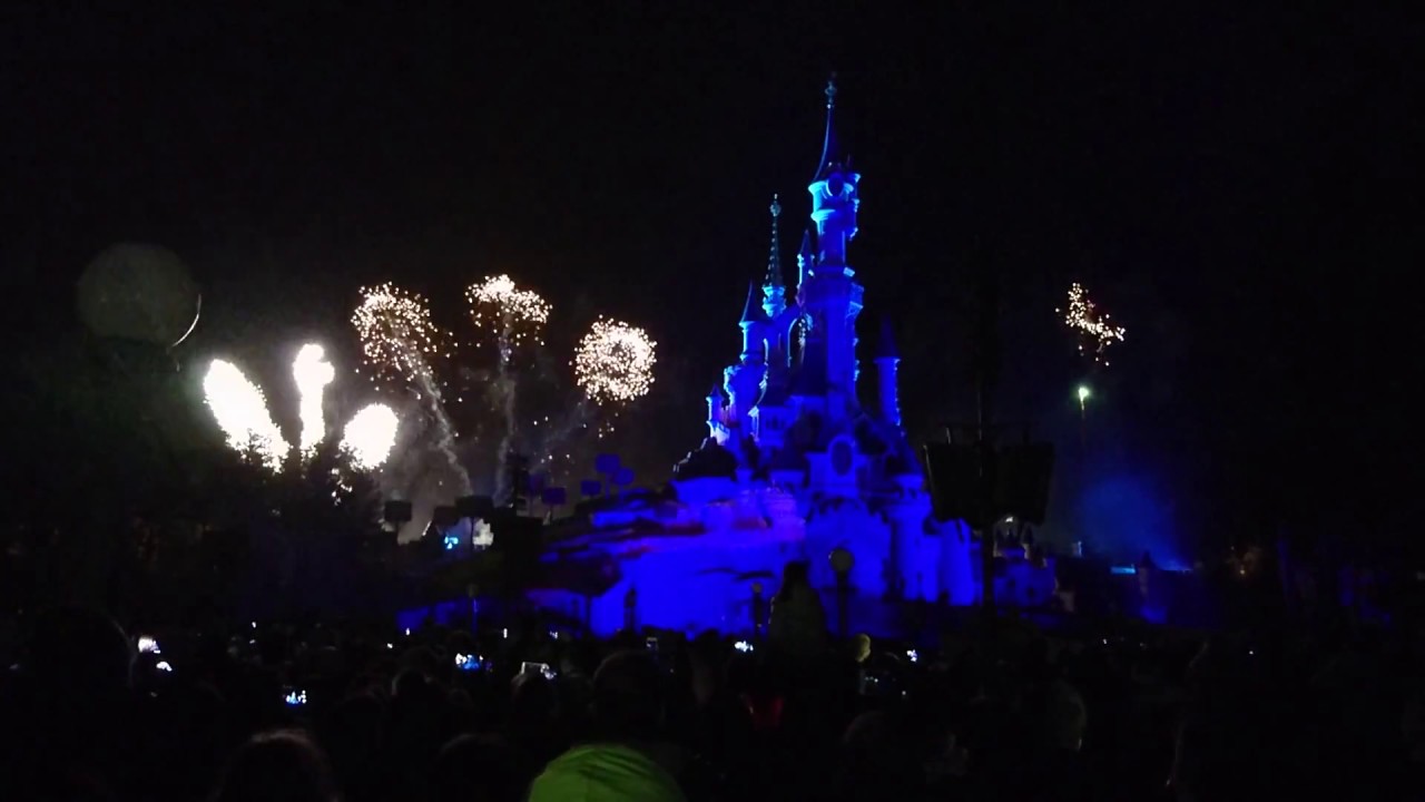 Disneyland Paris Feuerwerk - YouTube