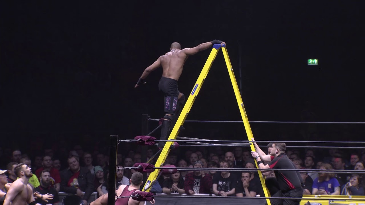 Jody Fleisch moonsaults off a ladder at ICW Fear & Loathing X! - YouTube