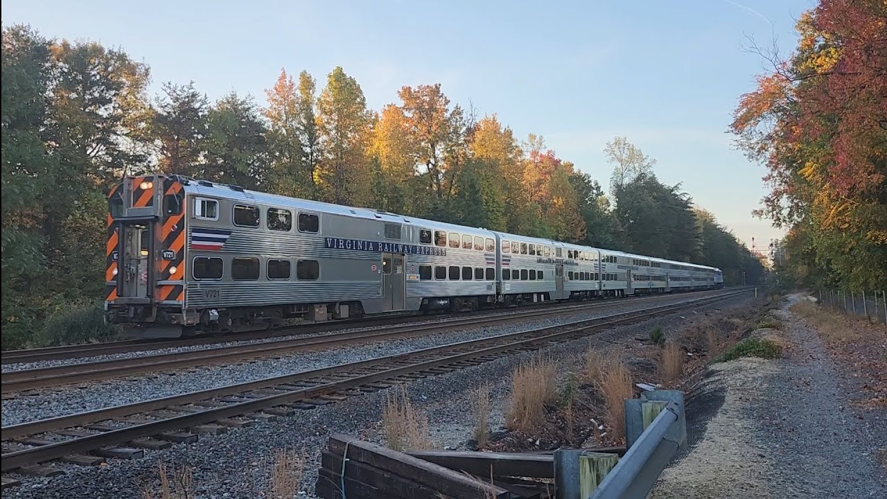 Morning railfanning at Lorton, VRE cab cars, Amtrak & CSX with horn ...