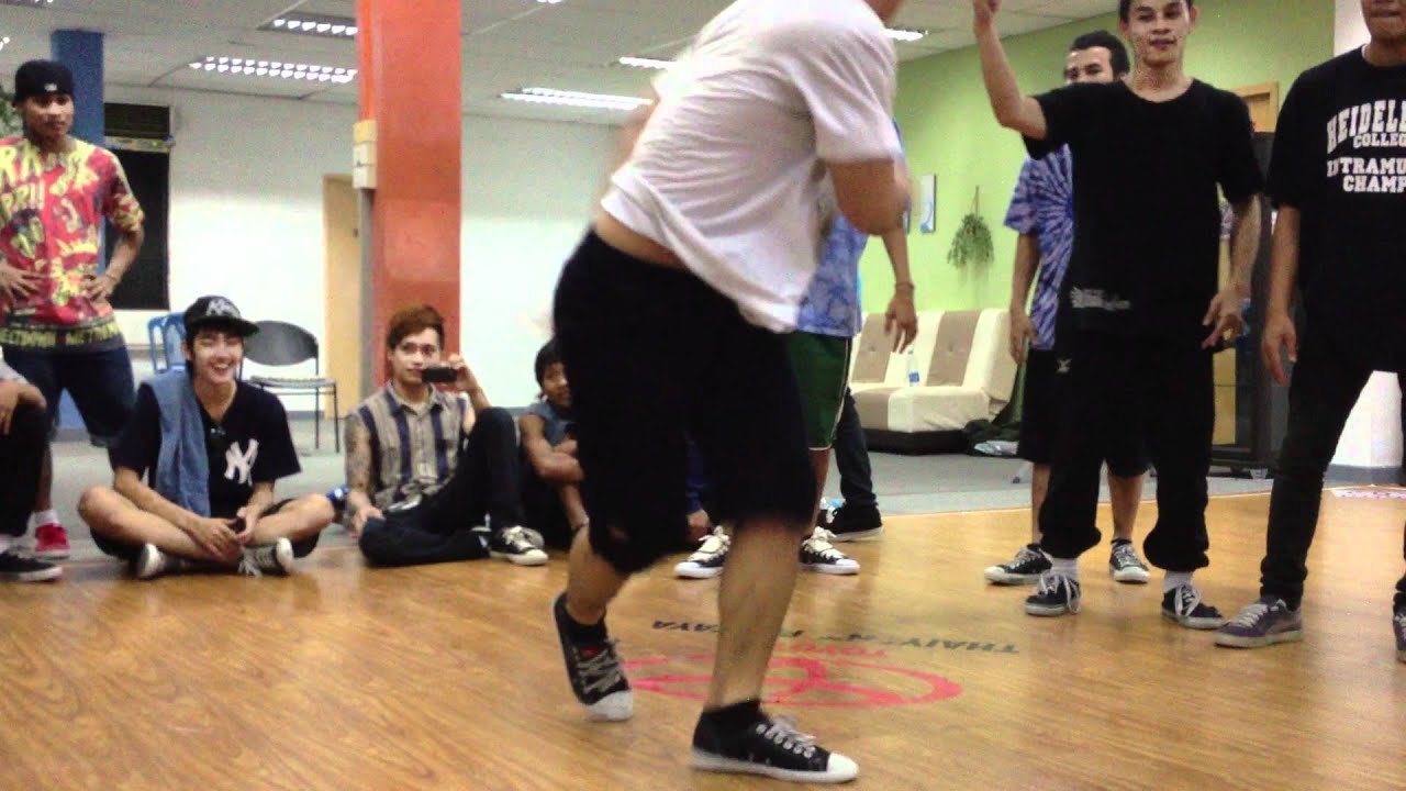 Toyota Thaiyont Bboy Battle Pattaya 2012 All star Semifinal - YouTube