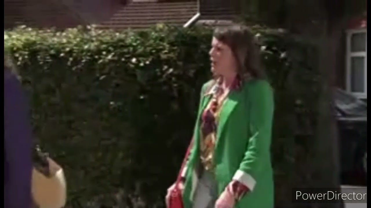 Coronation Street - Lucy Don't Want Bridget To Slip Up (3rd October ...