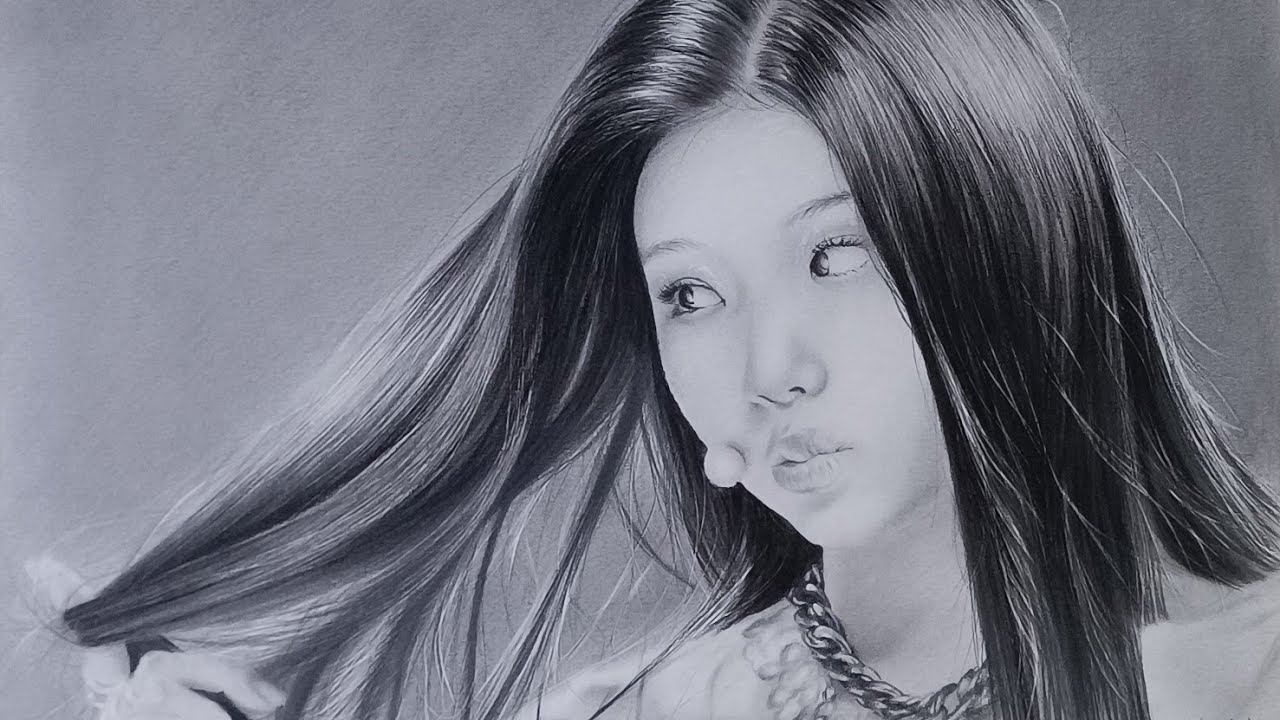 Realistic Portrait Drawing ILLIT Wonhee | Guiduartist - YouTube