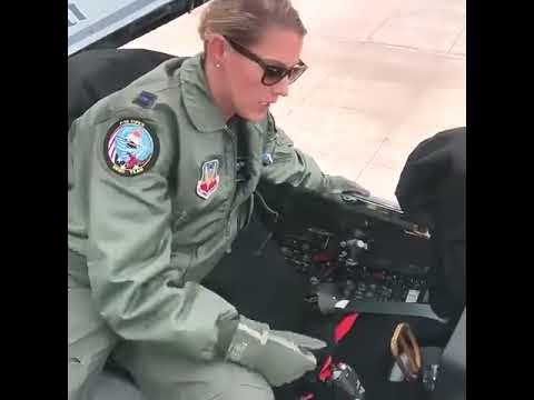 USAF Female F-16 pilot Capt Zoe Kotnik, New Viper Demo Team Member ...
