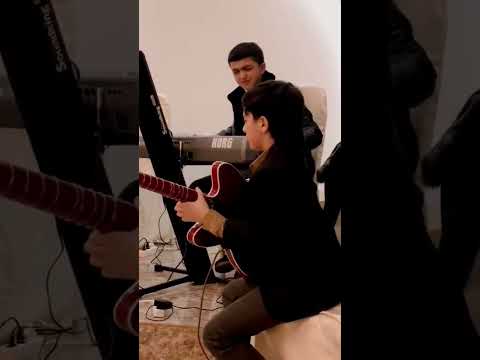 azeri kardeslerimizden dinleyelim birde dunya senin dunya benim dunya hickimsenin