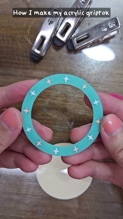 How I make my acrylic griptok - YouTube