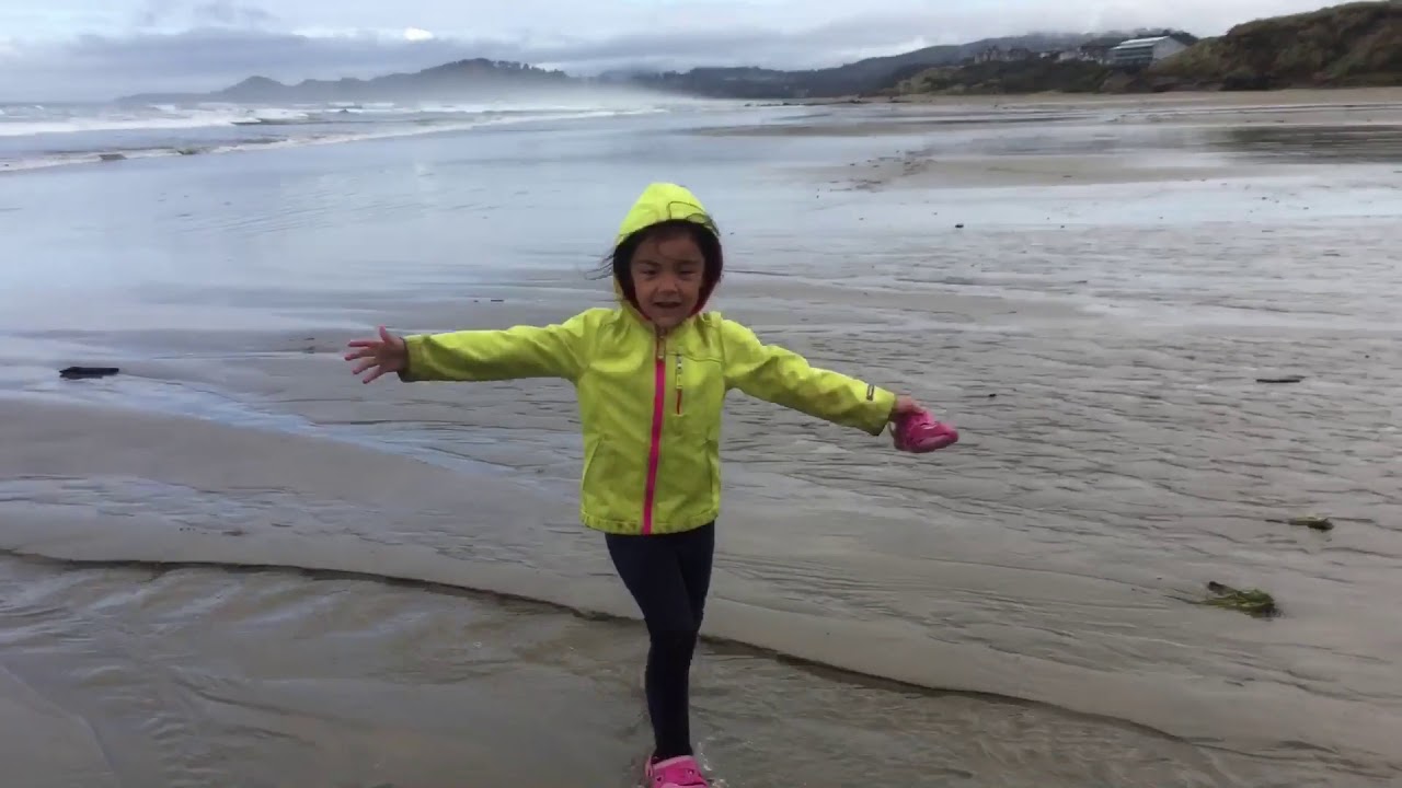 Gutter Boat Races: Ocean Edition - YouTube