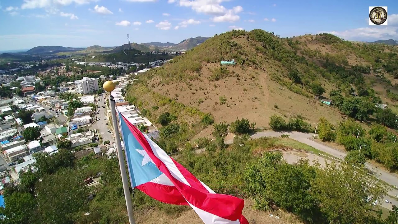 Mirador Cerro Picó y banderas en Coamo, Puerto Rico (Dron Video) - YouTube