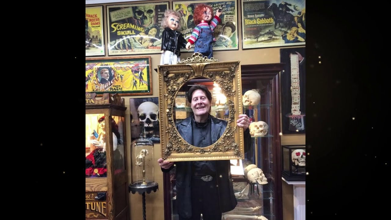 Bob James Magic and Curiosities Shop in Lombard, IL - YouTube