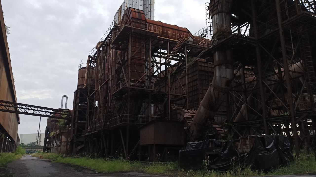 Robocop steel mill factory - YouTube