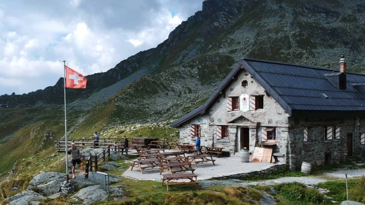 Hiking the Haute Route - Chamonix (France) to Zermatt (Switzerland ...
