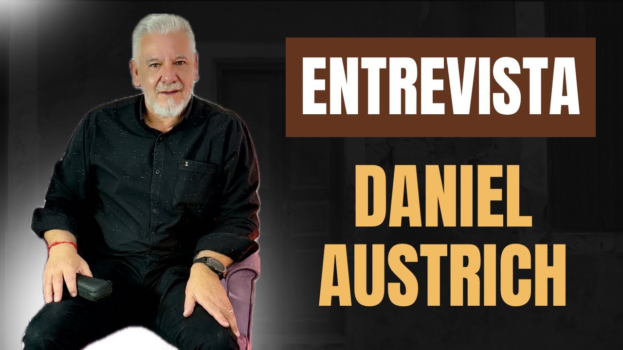 Entrevista con el escritor Daniel Austrich - YouTube