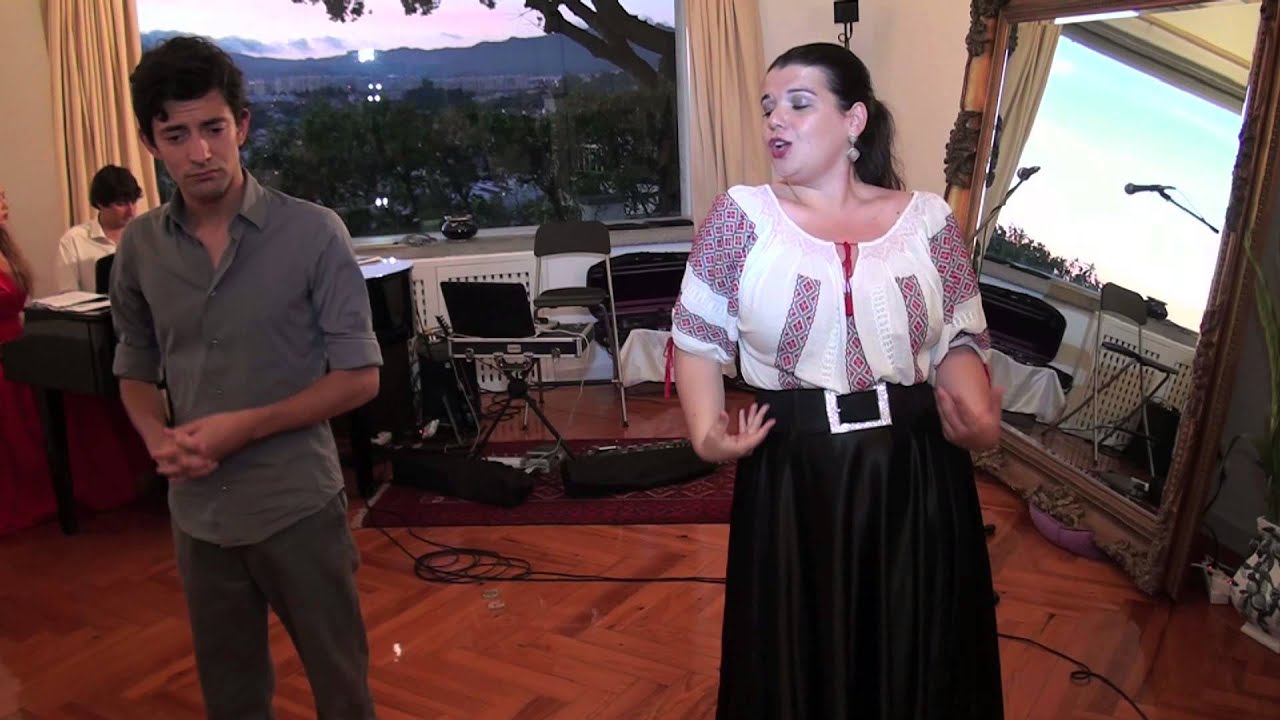 Alexandra e João, Bernardo ao piano - YouTube
