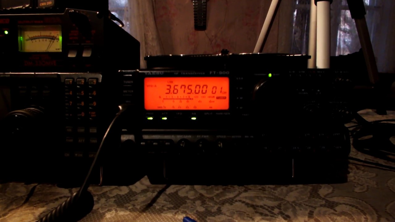 Yaesu FT-900 - YouTube